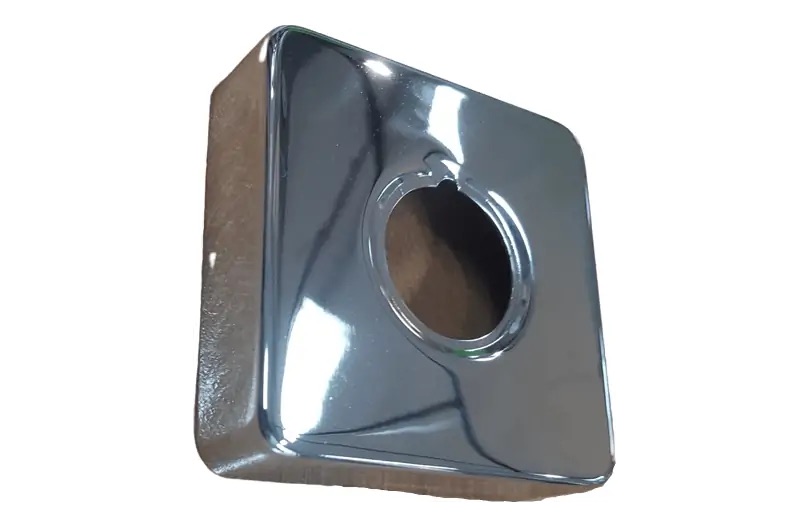 Отражатель квадратный (80Q67000), хром